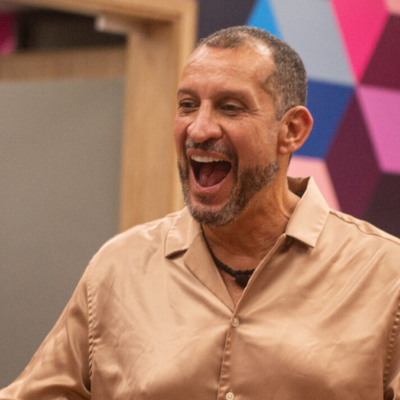 Flaco Solórzano se salva de cirugía tras expulsar el cálculo