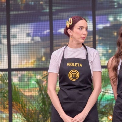 Violeta Bergonzi y Alejandra Ávila se llevaron delantal negro en ...