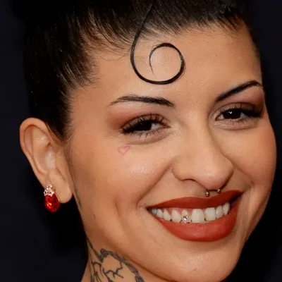 Cazzu anuncia que vuelve a las redes sociales