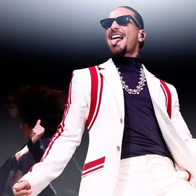 Maluma sorprendió en concierto de Grupo Frontera